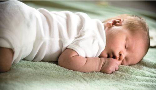 Causas de la acrocianosis en bebés - TodoPapás